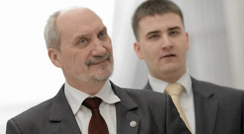 Bartłomiej Misiewicz - kolejny młody doradca Macierewicza. Kim jest?