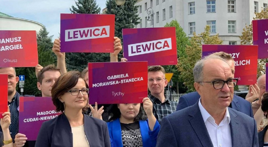 Politycy Lewicy złożyli kwiaty pod pomnikiem Czynu Zbrojnego ...